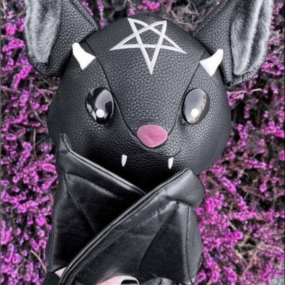 Killstar | Accessories | Killstar Kreepture Vampir Fetish Bat Nwt W Bag ...
